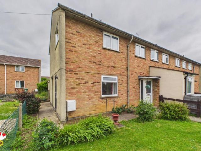 2 bedroom end of terrace house for sale