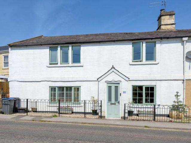 2 bedroom end of terrace house for sale