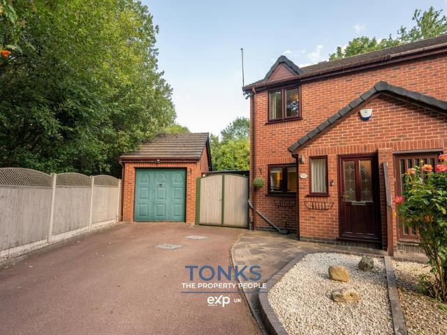 2 bedroom end of terrace house for sale