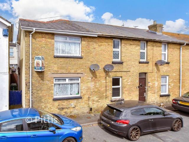 2 bedroom end of terrace house for sale
