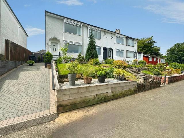 2 bedroom end of terrace house for sale