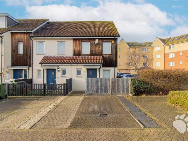 2 bedroom end of terrace house for sale