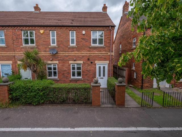2 bedroom end of terrace house for sale