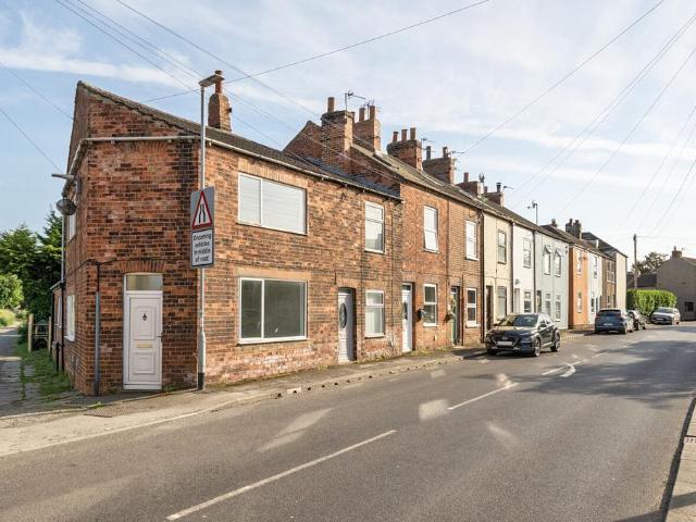 2 bedroom end of terrace house for sale