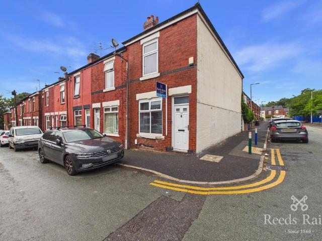 2 bedroom end of terrace house for sale