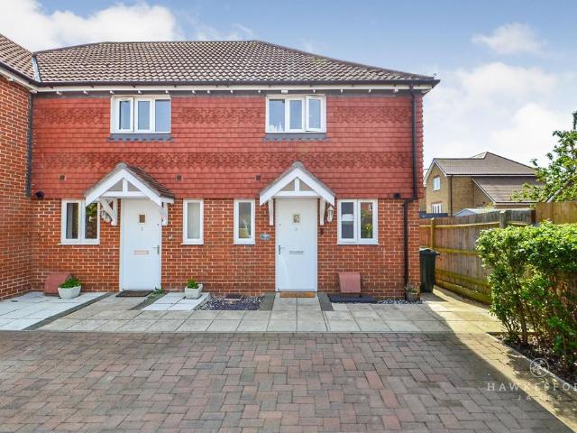 2 bedroom end of terrace house for sale