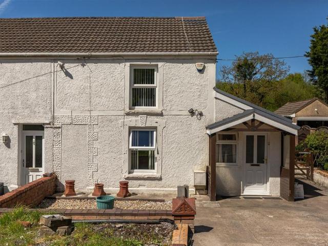 2 bedroom end of terrace house for sale