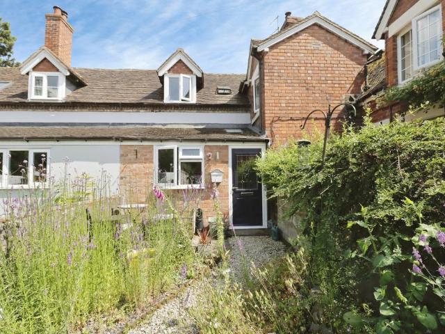 2 bedroom end of terrace house for sale