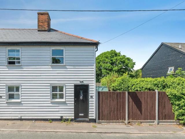 2 bedroom end of terrace house for sale