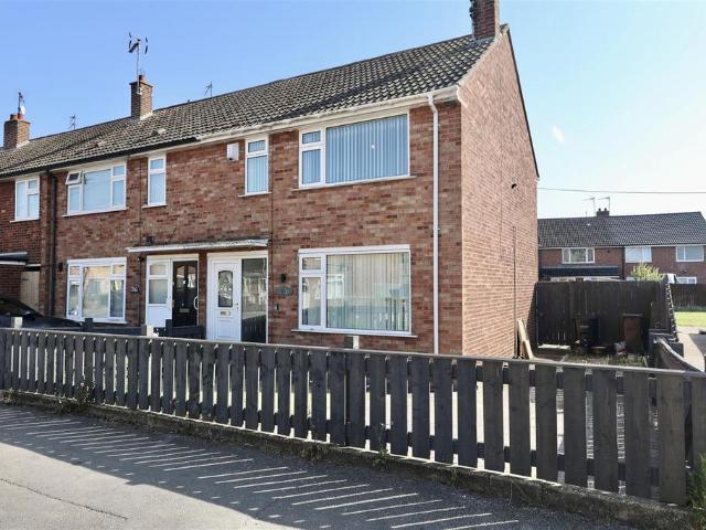 2 bedroom end of terrace house for sale