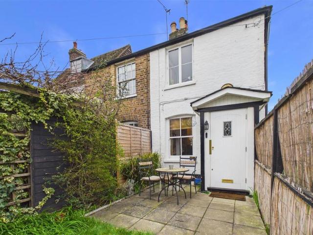 2 bedroom end of terrace house for sale