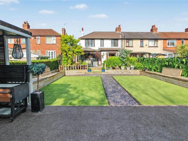 2 bedroom end of terrace house for sale