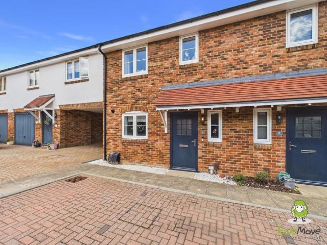 2 bedroom end of terrace house for sale