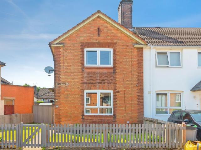 2 bedroom end of terrace house for sale