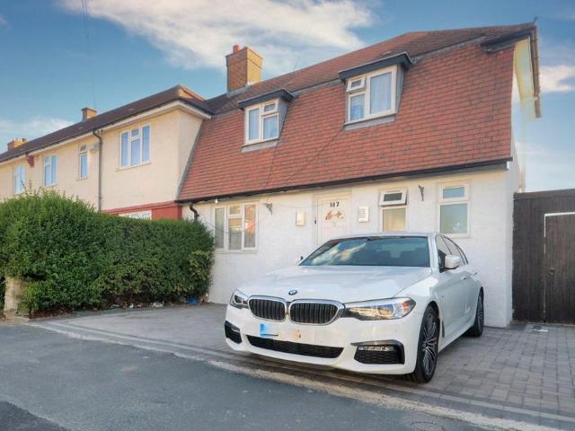 2 bedroom end of terrace house for sale