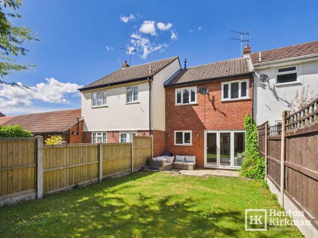 2 bedroom end of terrace house for sale