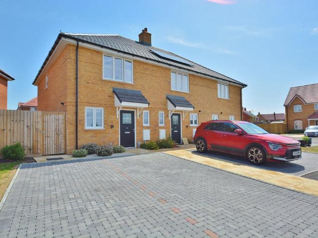 2 bedroom end of terrace house for sale