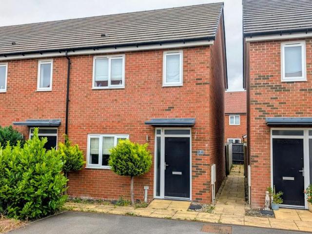 2 bedroom end of terrace house for sale