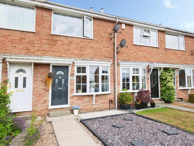 2 bedroom end of terrace house for sale