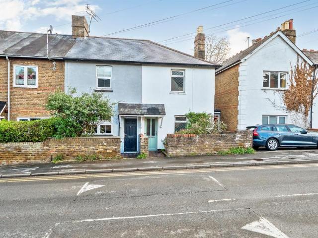 2 bedroom end of terrace house for sale