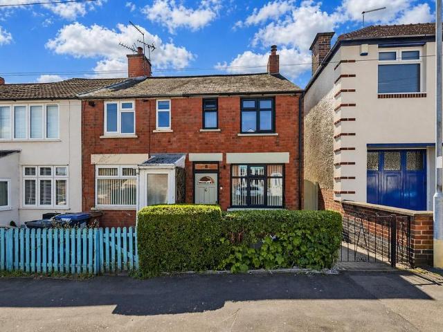 2 bedroom end of terrace house for sale