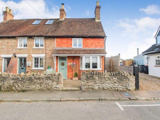 2 bedroom end of terrace house for sale