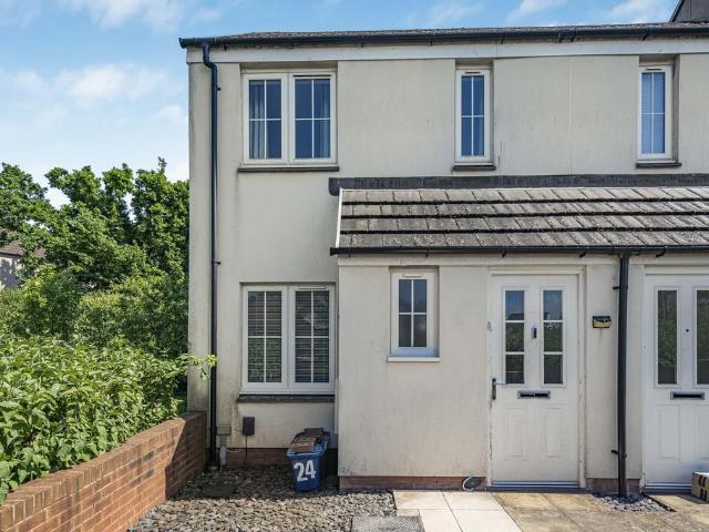 2 bedroom end of terrace house for sale