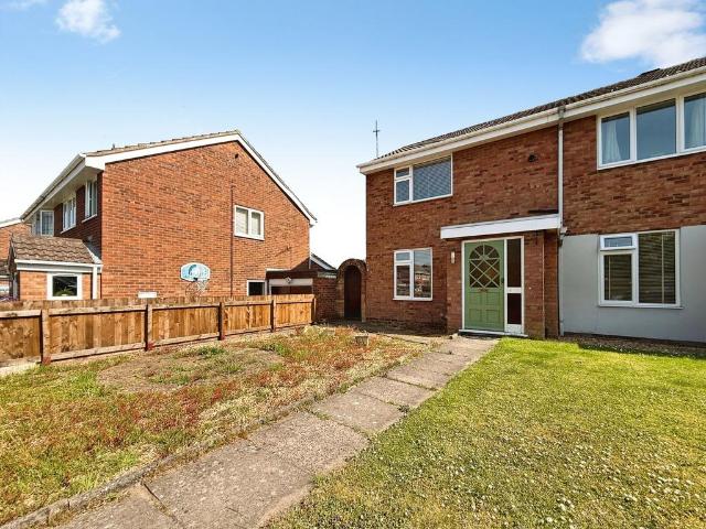 2 bedroom end of terrace house for sale