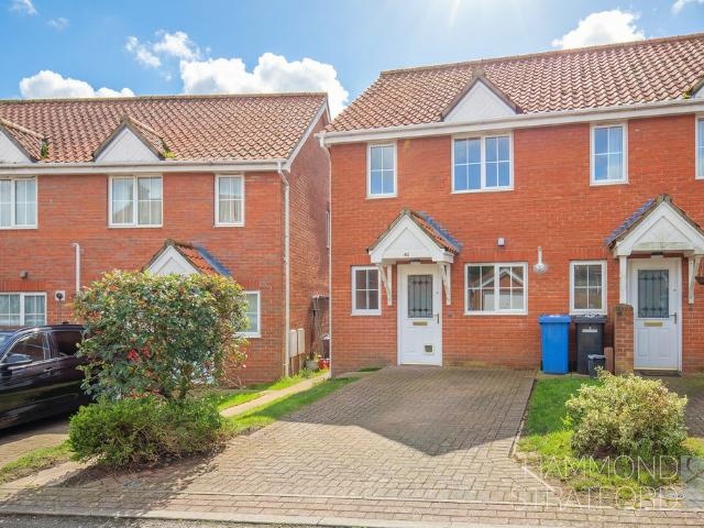 2 bedroom end of terrace house for sale