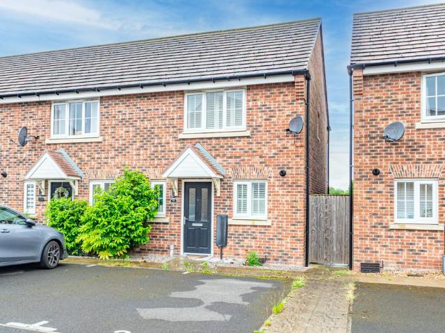 2 bedroom end of terrace house for sale