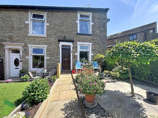 2 bedroom end of terrace house for sale
