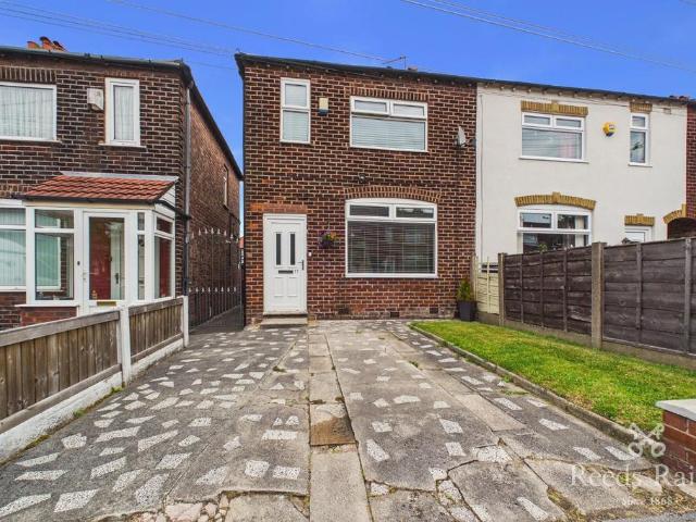 2 bedroom end of terrace house for sale