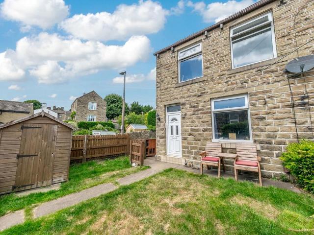 2 bedroom end of terrace house for sale