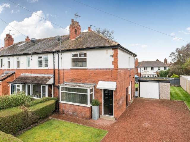 2 bedroom end of terrace house for sale
