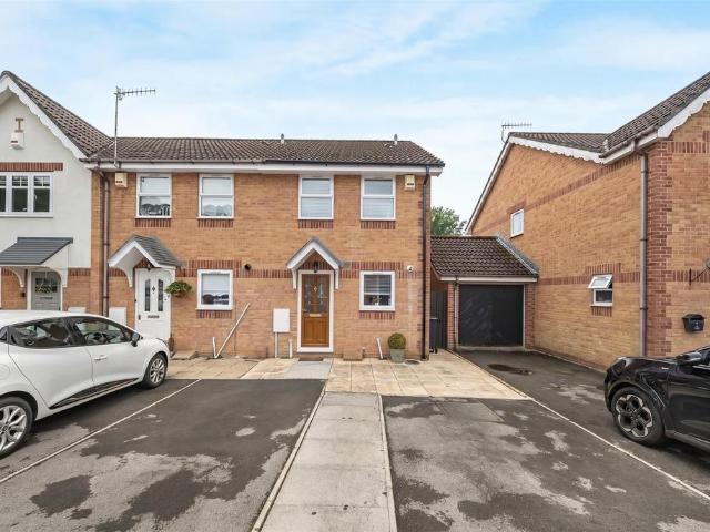 2 bedroom end of terrace house for sale