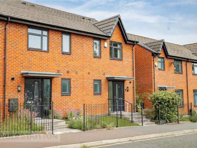 2 bedroom end of terrace house for sale
