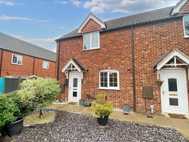 2 bedroom end of terrace house for sale