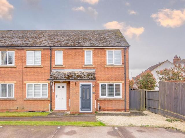 2 bedroom end of terrace house for sale