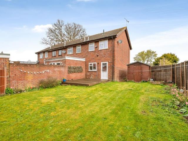 2 bedroom end of terrace house for sale