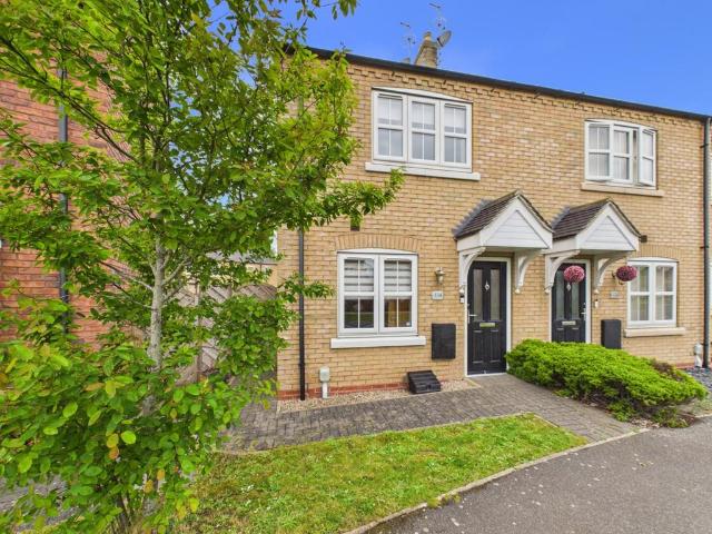 2 bedroom end of terrace house for sale