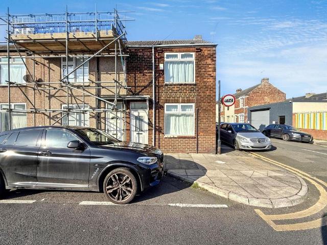 2 bedroom end of terrace house for sale