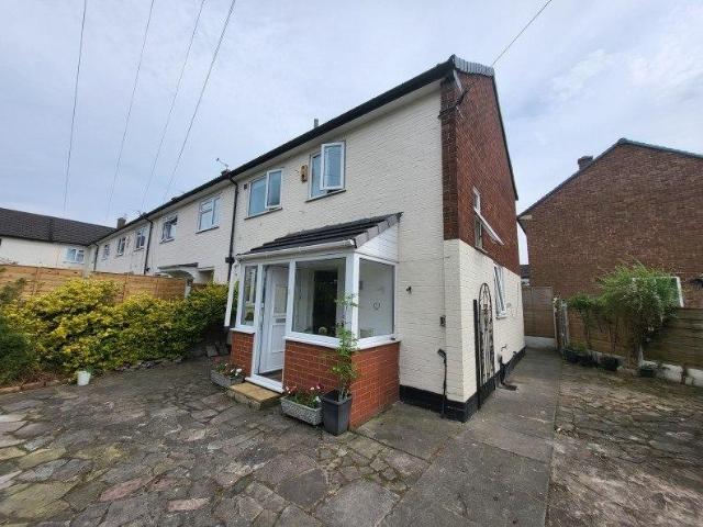 2 bedroom end of terrace house for sale