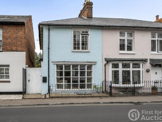 2 bedroom end of terrace house for sale