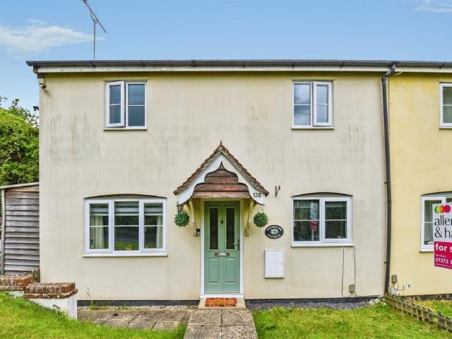 2 bedroom end of terrace house for sale