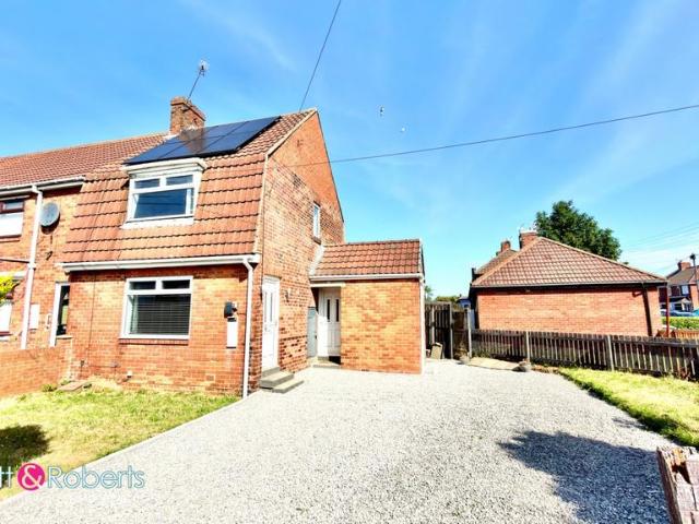 2 bedroom end of terrace house for sale