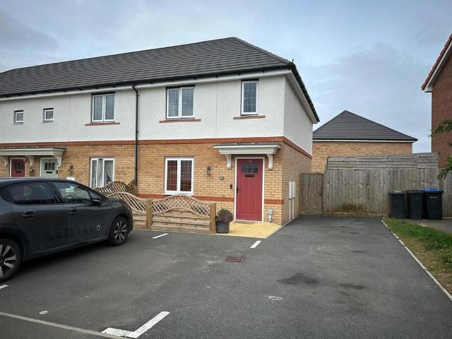 2 bedroom end of terrace house for sale