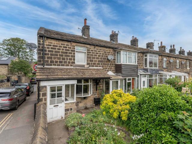 2 bedroom end of terrace house for sale
