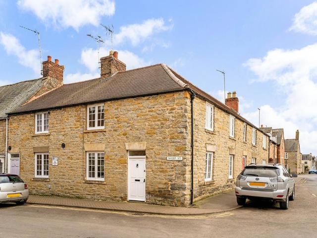 2 bedroom end of terrace house for sale