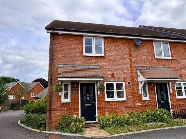 2 bedroom end of terrace house for sale