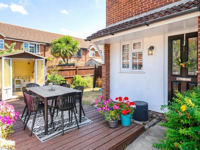2 bedroom end of terrace house for sale